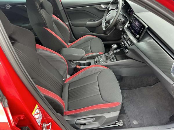 Red Skoda KAMIQ 2022 in Vilnius, with an engine capacity of 1.50 L and mileage of 70 thousand km for 22450 €, photo 4 on AUTOMOTO.COM.LV