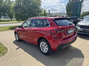 Sarkans Skoda KAMIQ 2026 Valmiera, ar dzinēja tilpumu 1.00 L un nobraukumu 1 tūkst. km par 23500 €, foto 6 vietnē AUTOMOTO.COM.LV