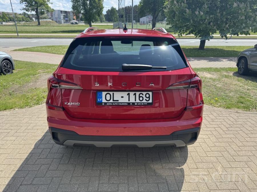 Sarkans Skoda KAMIQ 2026 Valmiera, ar dzinēja tilpumu 1.00 L un nobraukumu 1 tūkst. km par 23500 €, foto 7 vietnē AUTOMOTO.COM.LV