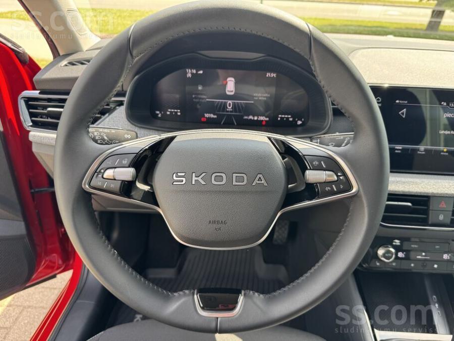 Sarkans Skoda KAMIQ 2026 Valmiera, ar dzinēja tilpumu 1.00 L un nobraukumu 1 tūkst. km par 23500 €, foto 11 vietnē AUTOMOTO.COM.LV