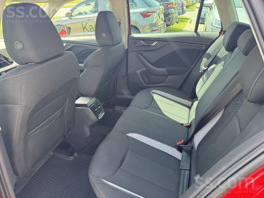Sarkans Skoda KAMIQ 2026 Valmiera, ar dzinēja tilpumu 1.00 L un nobraukumu 1 tūkst. km par 23500 €, foto 12 vietnē AUTOMOTO.COM.LV