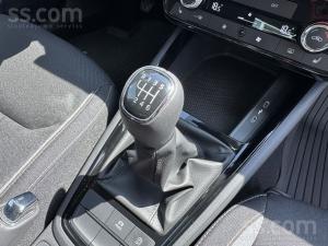 Sarkans Skoda KAMIQ 2026 Valmiera, ar dzinēja tilpumu 1.00 L un nobraukumu 1 tūkst. km par 23500 €, foto 14 vietnē AUTOMOTO.COM.LV