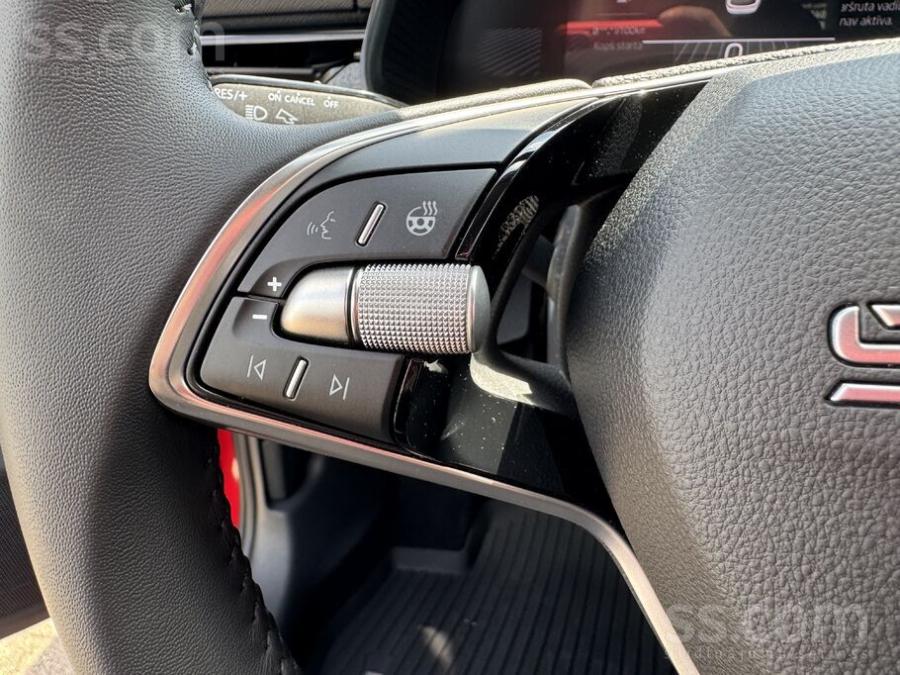 Sarkans Skoda KAMIQ 2026 Valmiera, ar dzinēja tilpumu 1.00 L un nobraukumu 1 tūkst. km par 23500 €, foto 19 vietnē AUTOMOTO.COM.LV