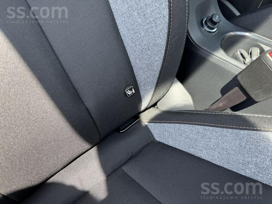 Sarkans Skoda KAMIQ 2026 Valmiera, ar dzinēja tilpumu 1.00 L un nobraukumu 1 tūkst. km par 23500 €, foto 21 vietnē AUTOMOTO.COM.LV