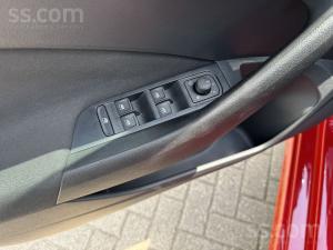 Sarkans Skoda KAMIQ 2026 Valmiera, ar dzinēja tilpumu 1.00 L un nobraukumu 1 tūkst. km par 23500 €, foto 24 vietnē AUTOMOTO.COM.LV