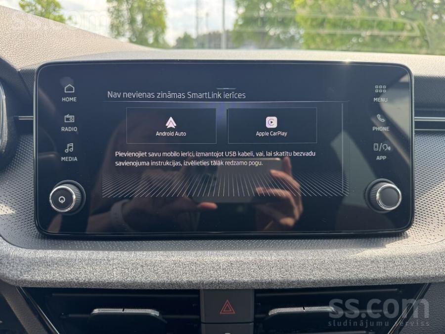 Sarkans Skoda KAMIQ 2026 Valmiera, ar dzinēja tilpumu 1.00 L un nobraukumu 1 tūkst. km par 23500 €, foto 26 vietnē AUTOMOTO.COM.LV