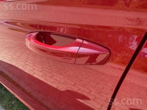 Sarkans Skoda KAMIQ 2026 Valmiera, ar dzinēja tilpumu 1.00 L un nobraukumu 1 tūkst. km par 23500 €, foto 36 vietnē AUTOMOTO.COM.LV