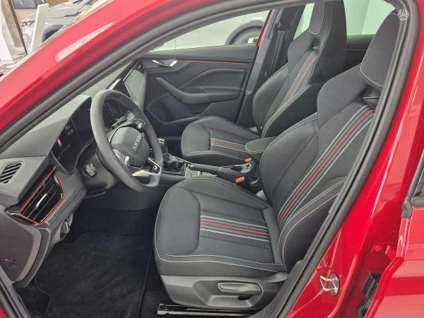 Sarkans Skoda KAMIQ 2026 Šauļi, ar dzinēja tilpumu 1.00 L un nobraukumu 0 tūkst. km par 27590 €, foto 10 vietnē AUTOMOTO.COM.LV