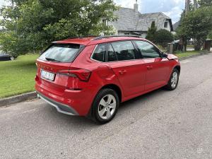 Red Skoda KAMIQ 2020 in Raseiniai, with an engine capacity of 1.60 L and mileage of 66 thousand km for 6900 €, photo 4 on AUTOMOTO.COM.LV
