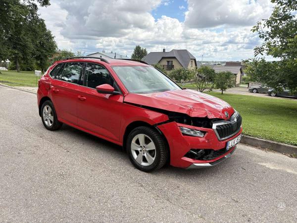 Sarkans Skoda KAMIQ 2020 Raseiniai, ar dzinēja tilpumu 1.60 L un nobraukumu 66 tūkst. km par 6900 €, foto 4 vietnē AUTOMOTO.COM.LV