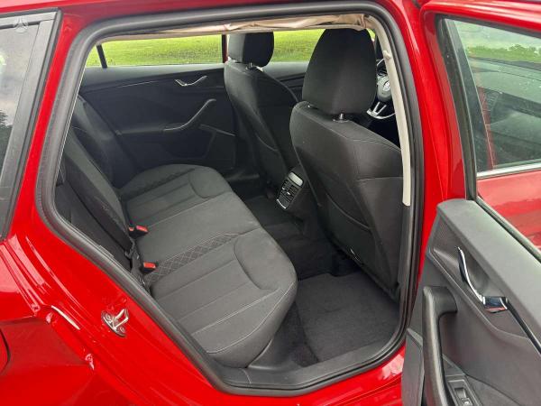 Sarkans Skoda KAMIQ 2020 Raseiniai, ar dzinēja tilpumu 1.60 L un nobraukumu 66 tūkst. km par 6900 €, foto 7 vietnē AUTOMOTO.COM.LV