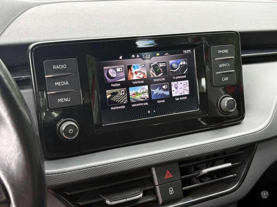 Red Skoda KAMIQ 2020 in Raseiniai, with an engine capacity of 1.60 L and mileage of 66 thousand km for 6900 €, photo 22 on AUTOMOTO.COM.LV