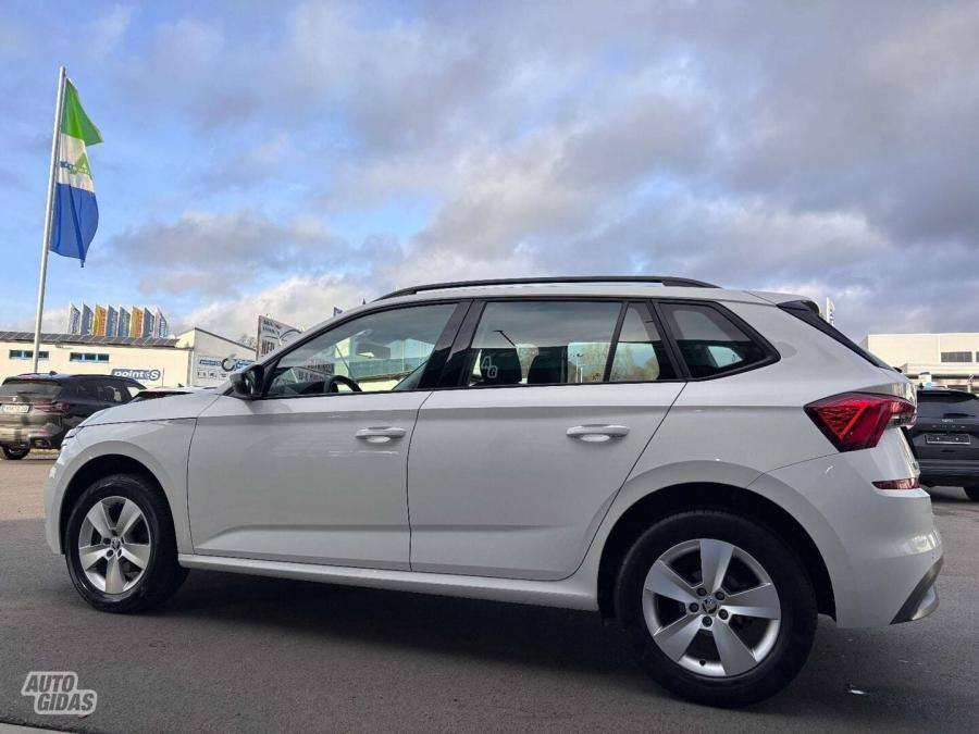 White Skoda KAMIQ 2020 in Kaunas, with an engine capacity of 1.50 L and mileage of 64 thousand km for 22915 €, photo 8 on AUTOMOTO.COM.LV