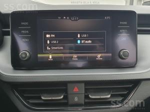 Белый Шкода KAMIQ 2020 в Рига, объемом двигателя 1.00 л и пробегом 86 тыс. км за 15500 €, фото 20 на AUTOMOTO.COM.LV