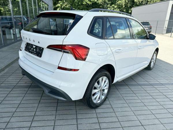 White Skoda KAMIQ 2021 in Kaunas, with an engine capacity of 1.00 L and mileage of 190 thousand km for 13200 €, photo 3 on AUTOMOTO.COM.LV