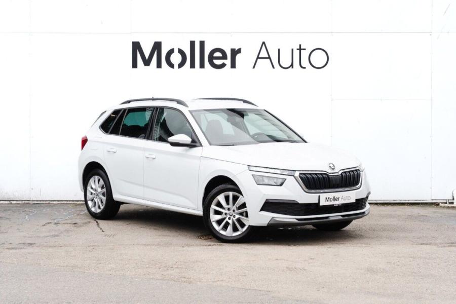 White Skoda KAMIQ 2022 in Riga, with an engine capacity of 1.50 L and mileage of 58 thousand km for 19950 €, photo 3 on AUTOMOTO.COM.LV