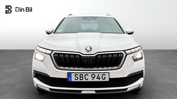 White Skoda KAMIQ 2023 in Kaunas, with an engine capacity of 0.00 L and mileage of 34 thousand km for 26124 €, photo 4 on AUTOMOTO.COM.LV