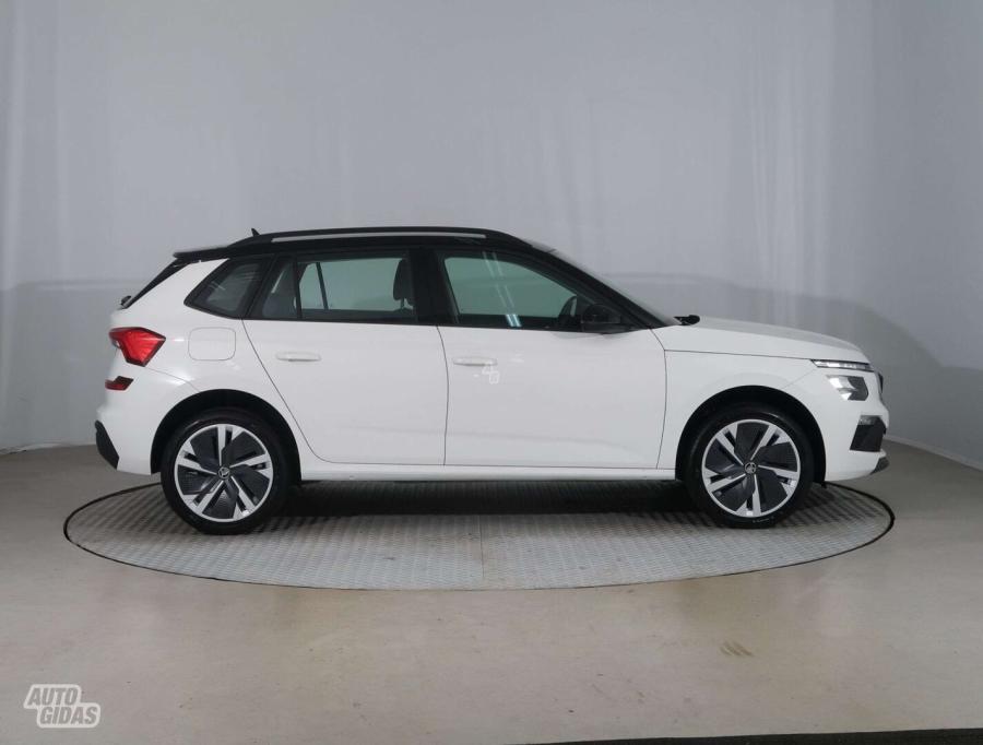 White Skoda KAMIQ 2024 in Kaunas, with an engine capacity of 0.00 L and mileage of 26 thousand km for 26673 €, photo 8 on AUTOMOTO.COM.LV