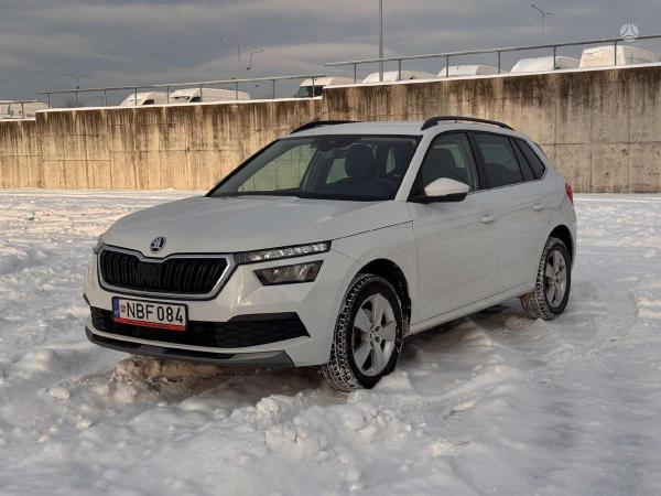 White Skoda KAMIQ 2024 in Vilnius, with an engine capacity of 1.00 L and mileage of 55 thousand km for 18600 €, photo 1 on AUTOMOTO.COM.LV
