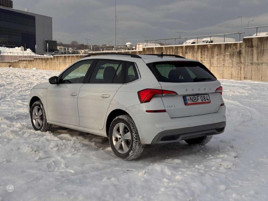 Balts Skoda KAMIQ 2024 Viļņa, ar dzinēja tilpumu 1.00 L un nobraukumu 55 tūkst. km par 18600 €, foto 3 vietnē AUTOMOTO.COM.LV