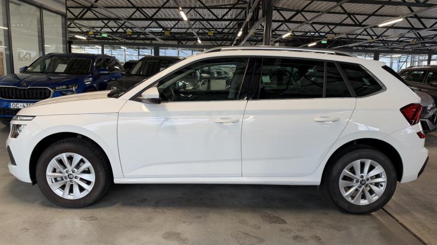 Balts Skoda KAMIQ 2025 Rīga, ar dzinēja tilpumu 1.00 L un nobraukumu 28 tūkst. km par 17900 €, foto 1 vietnē AUTOMOTO.COM.LV