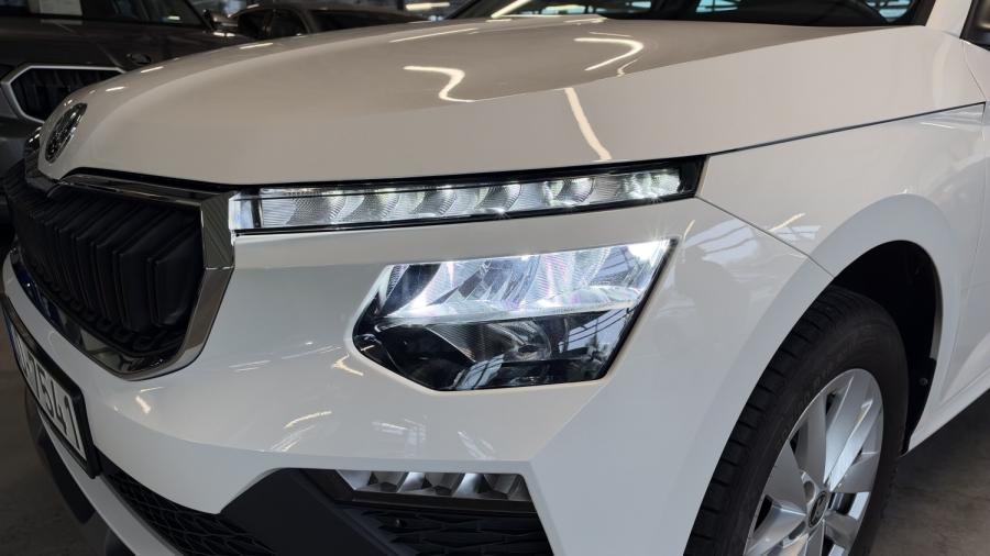 Balts Skoda KAMIQ 2025 Rīga, ar dzinēja tilpumu 1.00 L un nobraukumu 28 tūkst. km par 17900 €, foto 9 vietnē AUTOMOTO.COM.LV