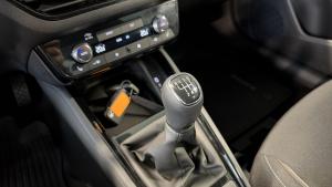 Balts Skoda KAMIQ 2025 Rīga, ar dzinēja tilpumu 1.00 L un nobraukumu 28 tūkst. km par 17900 €, foto 23 vietnē AUTOMOTO.COM.LV