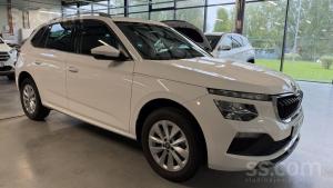 White Skoda KAMIQ 2025 in Riga, with an engine capacity of 1.00 L and mileage of 28 thousand km for 17900 €, photo 7 on AUTOMOTO.COM.LV