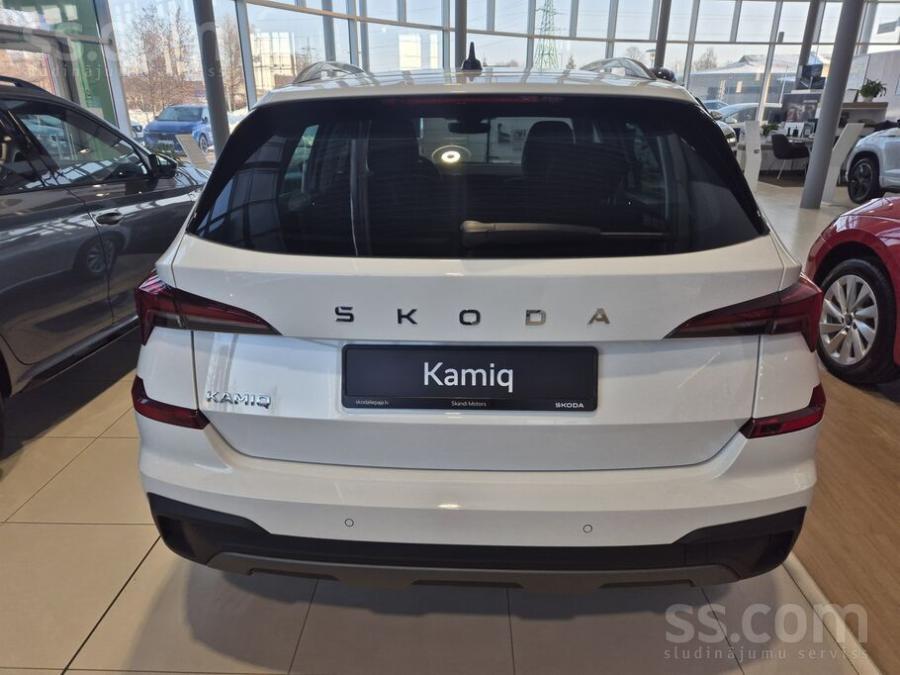 Белый Шкода KAMIQ 2026 в Лиепая, объемом двигателя 1.00 л и пробегом 10 тыс. км за 21500 €, фото 6 на AUTOMOTO.COM.LV