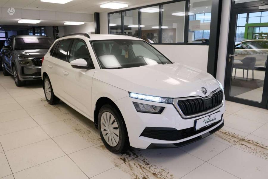 White Skoda KAMIQ 2021 in Vilnius, with an engine capacity of 1.00 L and mileage of 59 thousand km for 15200 €, photo 3 on AUTOMOTO.COM.LV