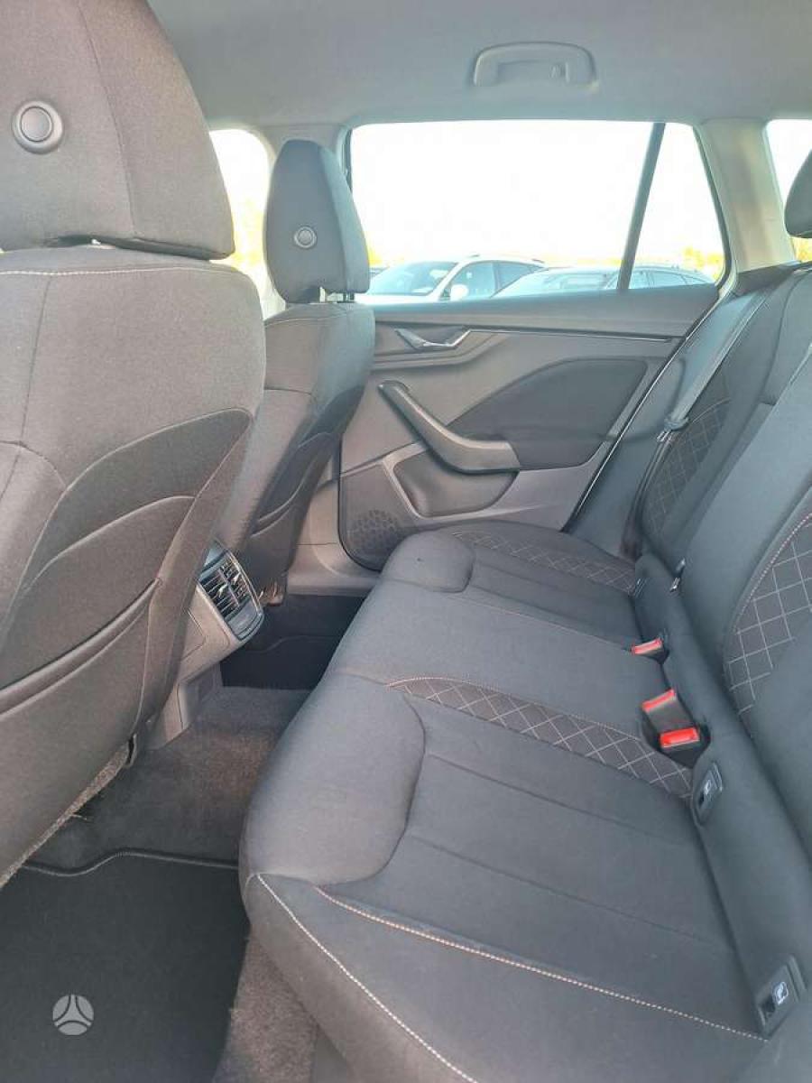 Balts Skoda KAMIQ 2022 Tauragė, ar dzinēja tilpumu 1.00 L un nobraukumu 174 tūkst. km par 9500 €, foto 13 vietnē AUTOMOTO.COM.LV