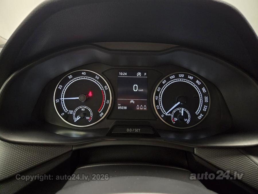 Белый Шкода KAMIQ 2023 в Таллин, объемом двигателя 1.00 л и пробегом 85 тыс. км за 16900 €, фото 15 на AUTOMOTO.COM.LV