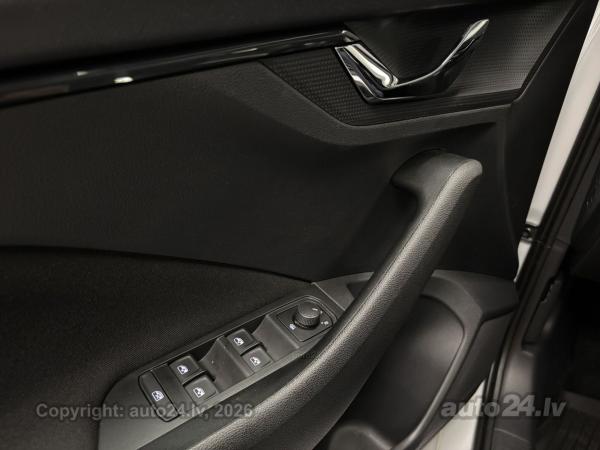 Balts Skoda KAMIQ 2023 Tallina, ar dzinēja tilpumu 1.00 L un nobraukumu 38 tūkst. km par 17900 €, foto 7 vietnē AUTOMOTO.COM.LV