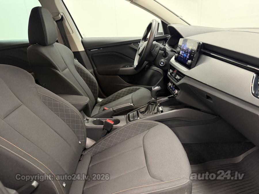 Balts Skoda KAMIQ 2023 Tallina, ar dzinēja tilpumu 1.00 L un nobraukumu 65 tūkst. km par 17590 €, foto 17 vietnē AUTOMOTO.COM.LV
