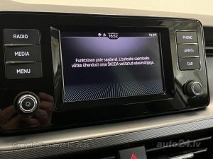 Белый Шкода KAMIQ 2023 в Таллин, объемом двигателя 1.00 л и пробегом 27 тыс. км за 15900 €, фото 11 на AUTOMOTO.COM.LV