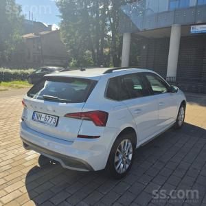 White Skoda KAMIQ 2023 in Riga, with an engine capacity of 1.00 L and mileage of 57 thousand km for 16000 €, photo 5 on AUTOMOTO.COM.LV