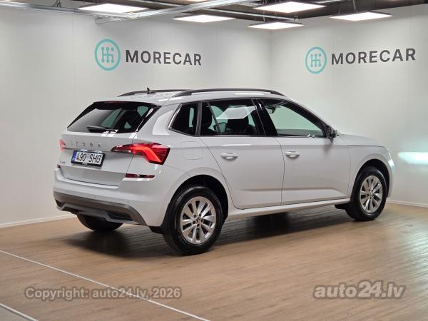 Skoda KAMIQ 2023 in Tallinn on AUTOMOTO.COM.LV White Skoda KAMIQ 2023 in Tallinn, with an engine capacity of 1.00 L and mileage of 69 thousand km for 16490 €, photo 5 on AUTOMOTO.COM.LV