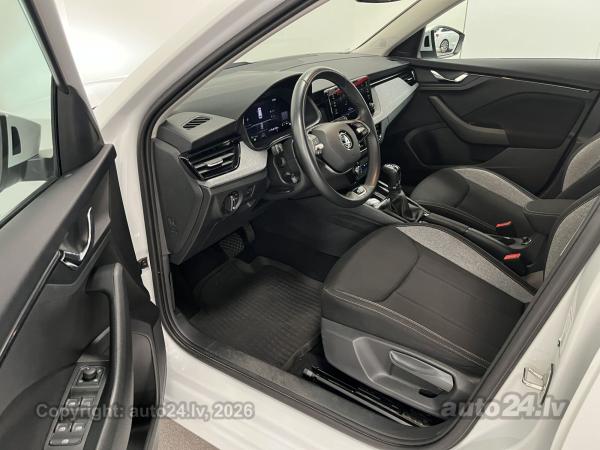 Balts Skoda KAMIQ 2024 Tallina, ar dzinēja tilpumu 1.00 L un nobraukumu 30 tūkst. km par 18990 €, foto 6 vietnē AUTOMOTO.COM.LV