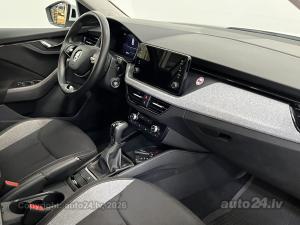 Balts Skoda KAMIQ 2024 Tallina, ar dzinēja tilpumu 1.00 L un nobraukumu 28 tūkst. km par 18990 €, foto 4 vietnē AUTOMOTO.COM.LV