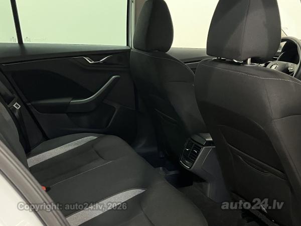 Белый Шкода KAMIQ 2024 в Таллин, объемом двигателя 1.00 л и пробегом 29 тыс. км за 18990 €, фото 4 на AUTOMOTO.COM.LV