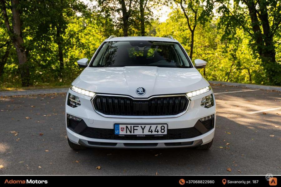 White Skoda KAMIQ 2024 in Kaunas, with an engine capacity of 1.00 L and mileage of 43 thousand km for 18990 €, photo 3 on AUTOMOTO.COM.LV
