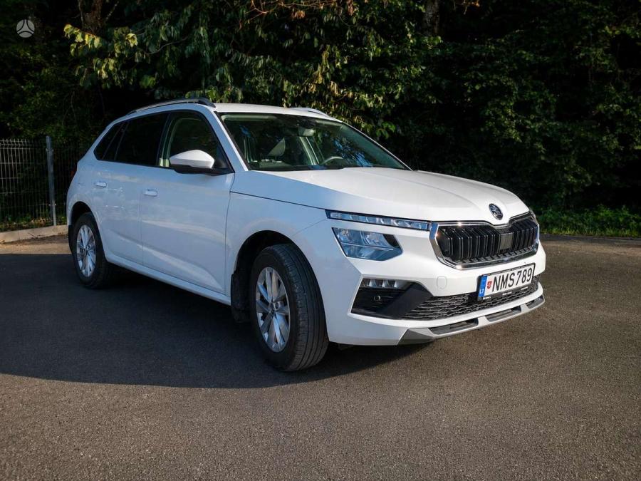 Balts Skoda KAMIQ 2025 Kauņa, ar dzinēja tilpumu 1.00 L un nobraukumu 11 tūkst. km par 23500 €, foto 1 vietnē AUTOMOTO.COM.LV
