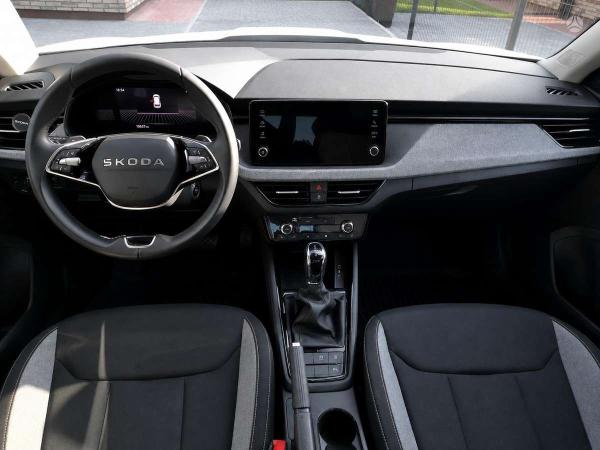 Balts Skoda KAMIQ 2025 Kauņa, ar dzinēja tilpumu 1.00 L un nobraukumu 11 tūkst. km par 23500 €, foto 6 vietnē AUTOMOTO.COM.LV