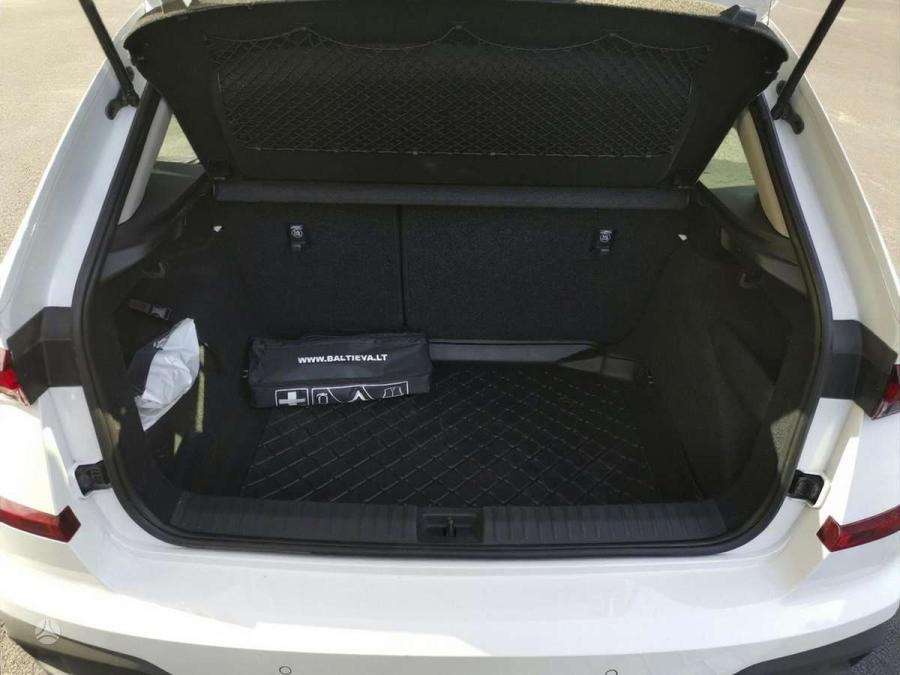Balts Skoda KAMIQ 2025 Kauņa, ar dzinēja tilpumu 1.00 L un nobraukumu 11 tūkst. km par 23500 €, foto 12 vietnē AUTOMOTO.COM.LV