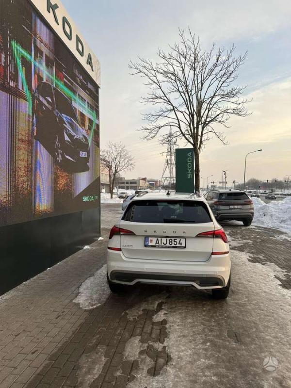 White Skoda KAMIQ 2021 in Klaipeda, with an engine capacity of 1.00 L and mileage of 57 thousand km for 15800 €, photo 6 on AUTOMOTO.COM.LV