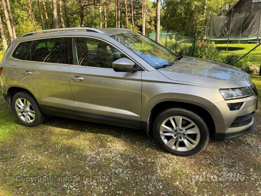 Smilšu krāsa Skoda Karoq 2018 Tallina, ar dzinēja tilpumu 1.50 L un nobraukumu 189 tūkst. km par 12500 €, foto 9 vietnē AUTOMOTO.COM.LV