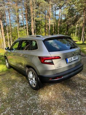 Smilšu krāsa Skoda Karoq 2018 Tallina, ar dzinēja tilpumu 1.50 L un nobraukumu 189 tūkst. km par 12500 €, foto 12 vietnē AUTOMOTO.COM.LV