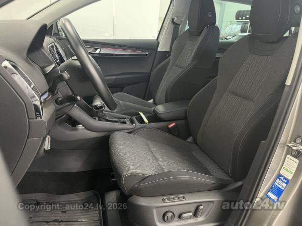 Beige Skoda Karoq 2019 in Tallinn, with an engine capacity of 1.60 L and mileage of 42 thousand km for 17900 €, photo 9 on AUTOMOTO.COM.LV