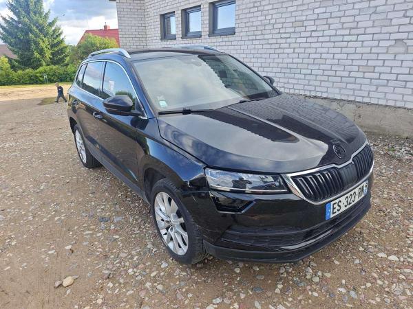 Melns Skoda Karoq 2017 Telšiai, ar dzinēja tilpumu 1.60 L un nobraukumu 145 tūkst. km par 9700 €, foto 1 vietnē AUTOMOTO.COM.LV