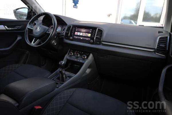 Black Skoda Karoq 2018 in Riga, with an engine capacity of 1.60 L and mileage of 0 thousand km for 11495 €, photo 8 on AUTOMOTO.COM.LV